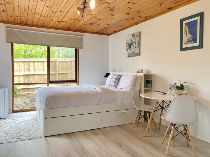 Private 1br Suite Near Westfield Shopping Mall - Ausztrália