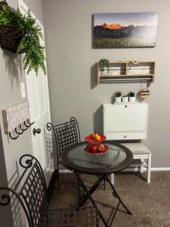 Primesuite Near Ski Shuttle, Redrocks-pvt Entrance - Lakewood, CO