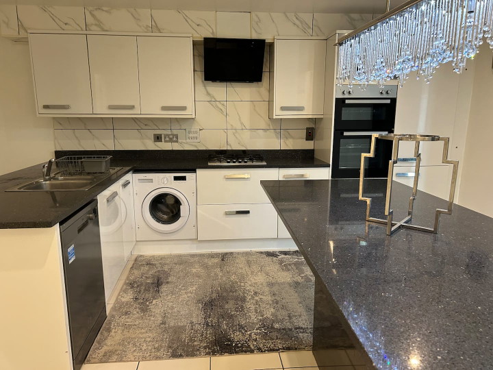 Beautiful House In Slough/london/windsor/heathrow - Slough