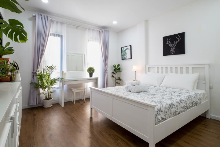 Elegantmid-century Vibe Apartment @ Russian Market - Cambodia