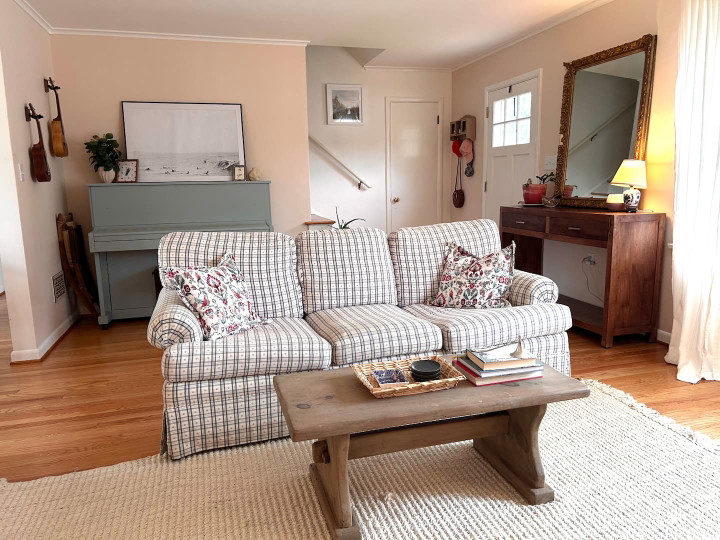 Charming Cottage Stay - Williamsport