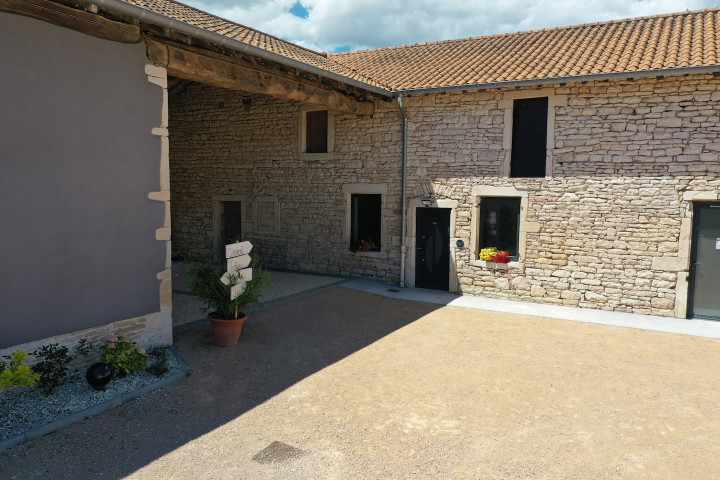 Gîte Dans Domaine De Charme - Forfait 15 Pers, 3ch - Bourgogne-Franche-Comté
