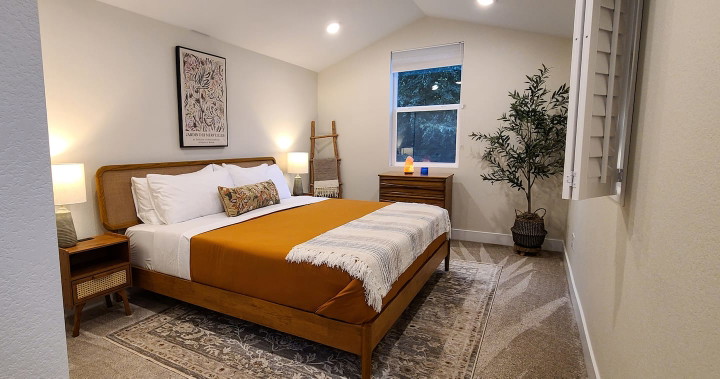 Private Guesthouse W/patio, Downtown, Cos College - Colorado Springs, CO