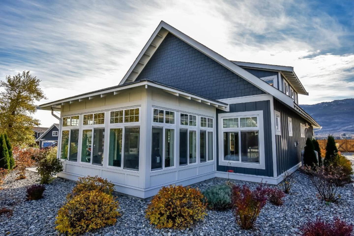 Fall Is Spectacular, Book Now! - Osoyoos