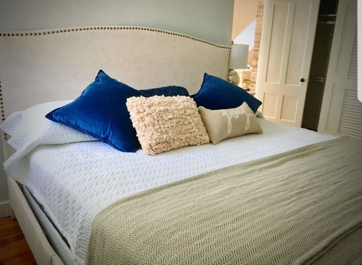 Contemporary Coastal 2bed - Newport, RI