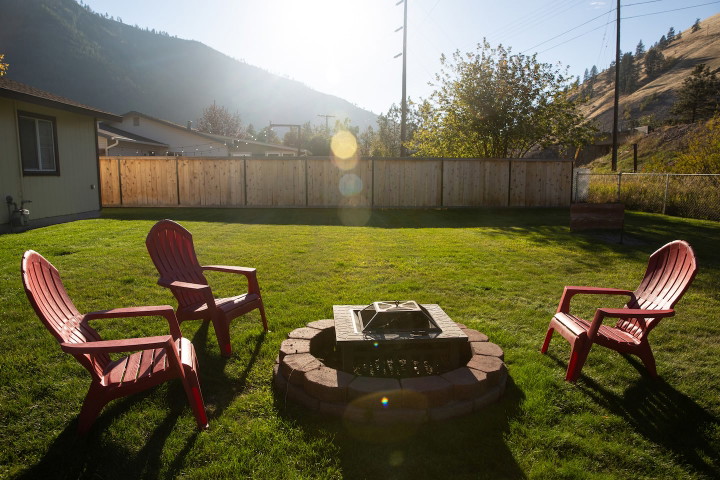 Mountain Views From The Hot Tub - Missoula, MT
