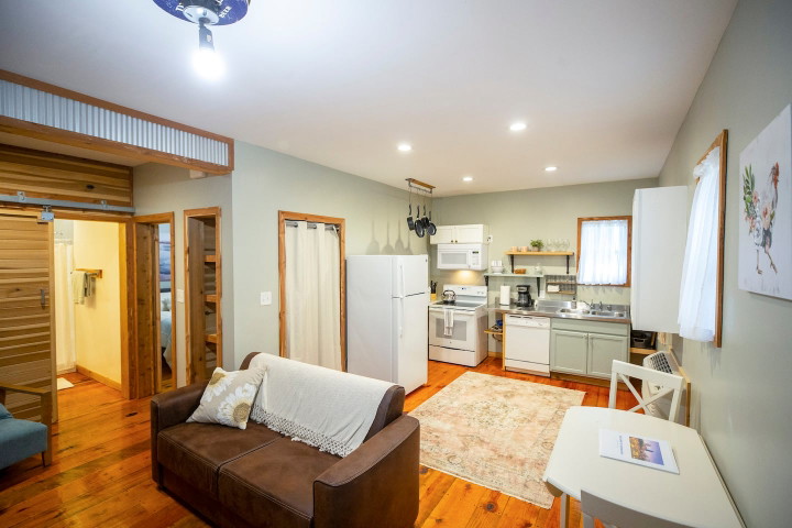 Cozy Downtown Apt - 1 Block From Rupp - Lexington, KY