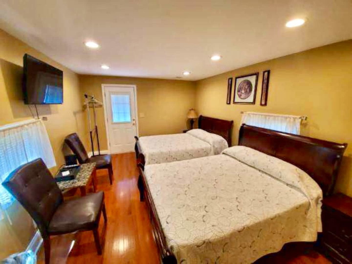 Cozy Studio In A Central Amazing Location! - Herndon, VA