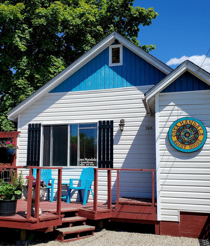 Casa Mandala Guesthouse - Nakusp
