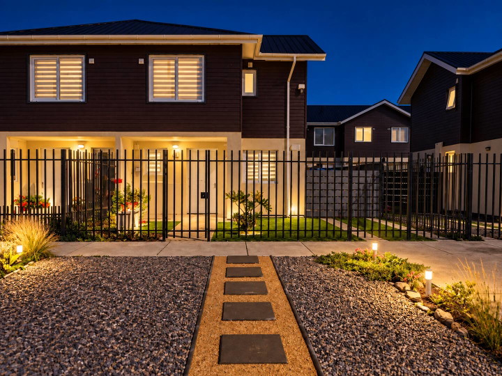 Beautiful Spacious House Roofed Patio Parking - Coronel