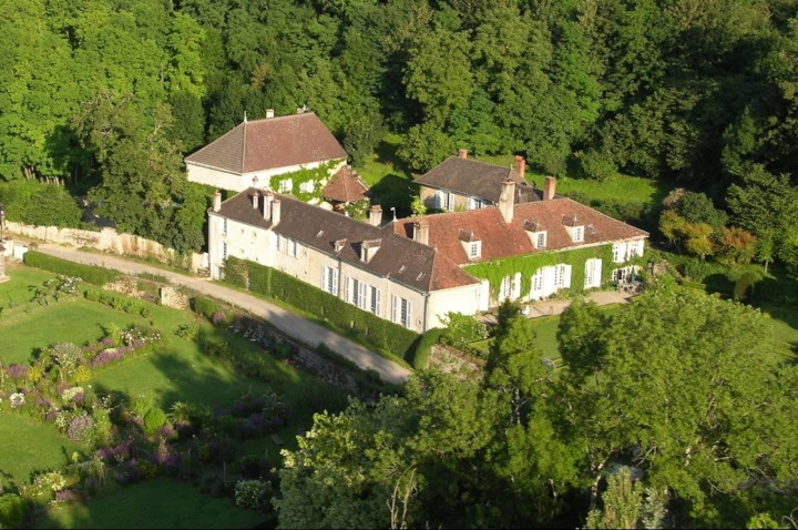 Gîte Du Manoir De Val En Sel Près Vézelay - Vézelay