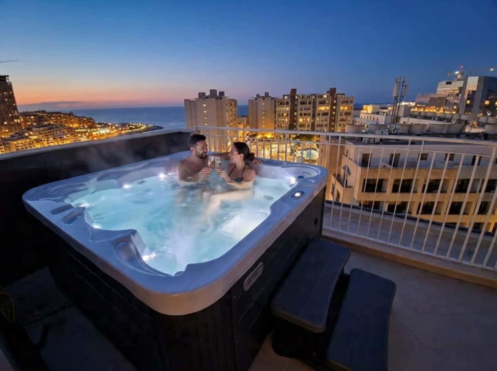 Zyra - Penthouse With Hot Tub And Full Sea View - Malta