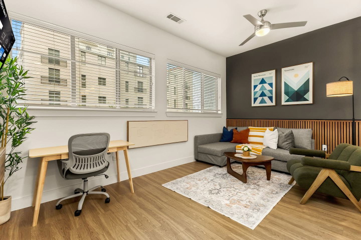 Central Flat: Pool|free Parking|walk To Riverwalk - San Antonio, TX