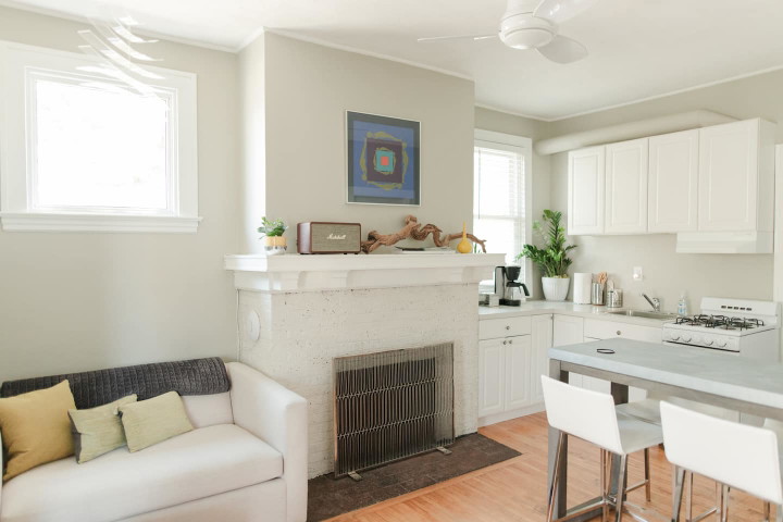 Posh Pad Close To Downtown - Edina