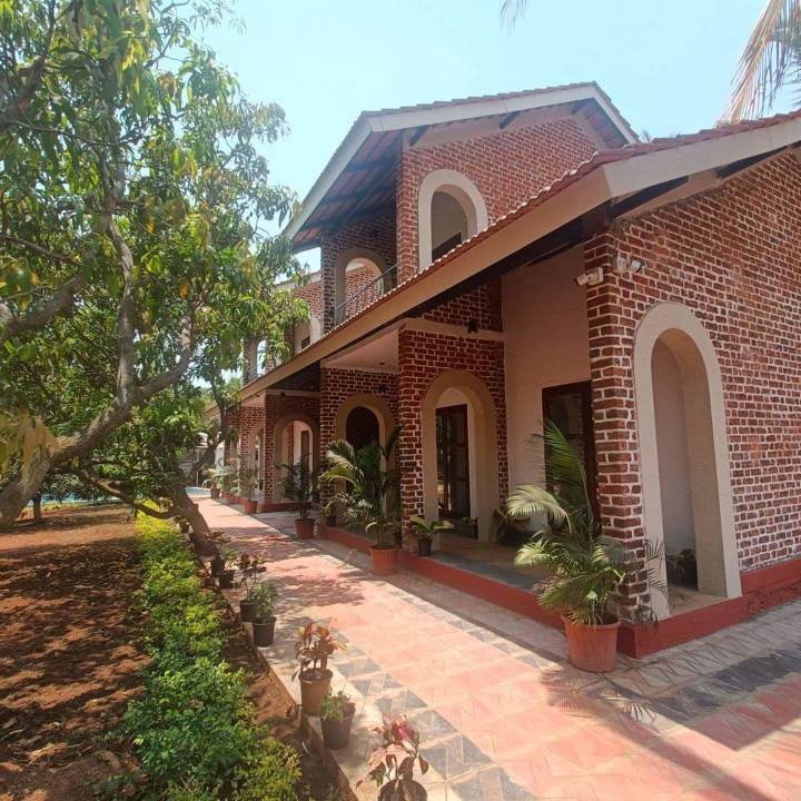 Luxe 6-villa Retreat | Pool & Mango Orchards - Kalyan