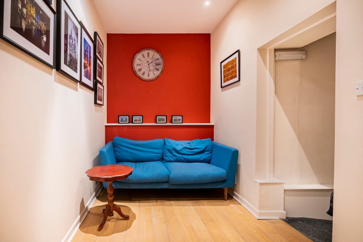 Edinburgh Tour - Ensuite 1-bed Private Room - Edinburgh