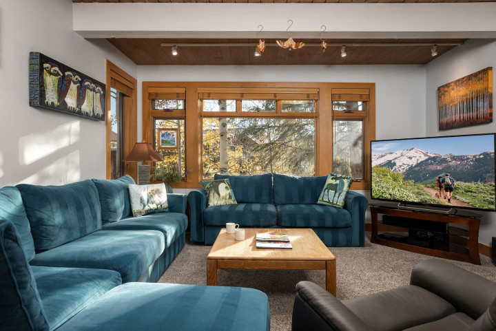 Aspenwood - Marchez Jusqu'aux Pistes - Ase Transportation - Aspen, CO