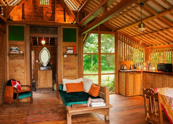 Charming Mountain Fruit Cottage - Indonesia