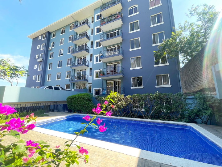 Condo Everything Close! 3br+ Pool | Boho Loft - San Salvador