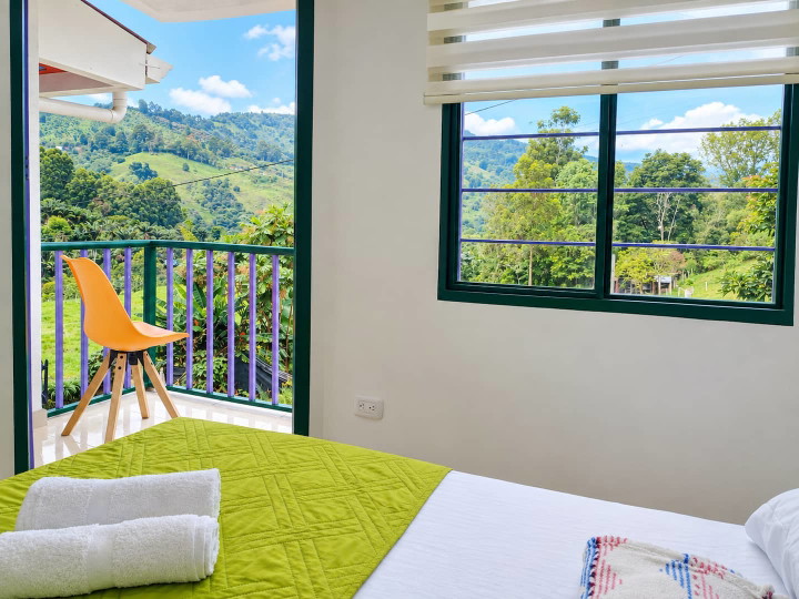 Balcón Tradicional Con Vista Hermosa - Salento, Colombia