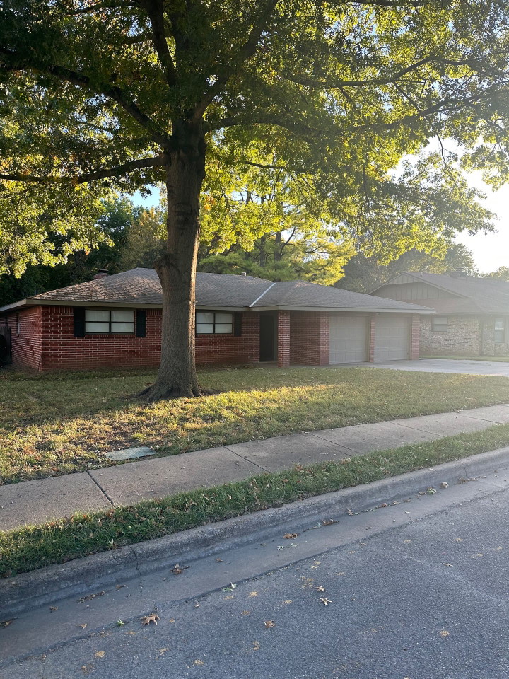 Carole Court Bartlesville : Spacious And Clean - Bartlesville, OK
