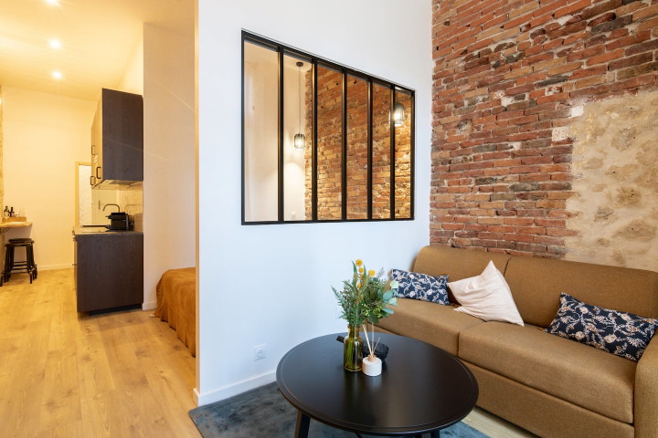 32 Rue Véron - 75018 · - France
