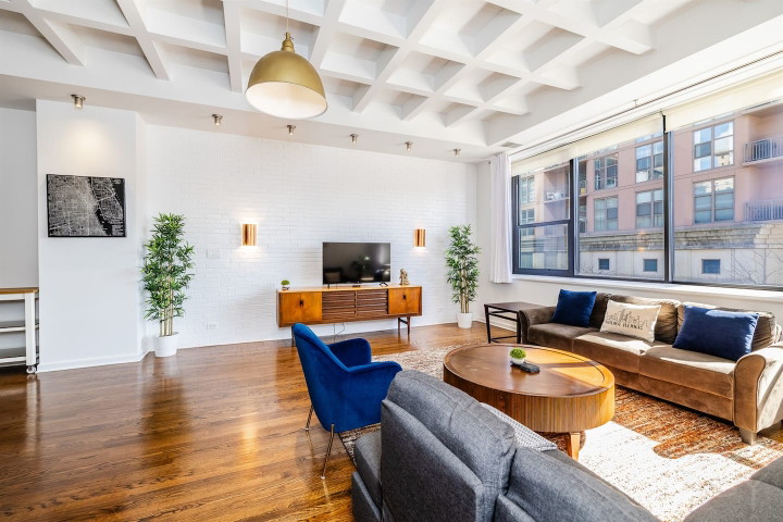 Lavish 2br/2ba Loft I Next To Grant Park & Museums - Chicago, IL