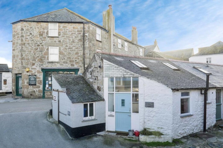 Charming Granite Cottage, Close To The Beach - St Ives