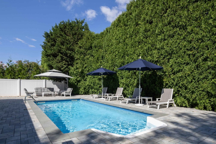 Fabulous Hamptons Retreat - Westhampton Beach, NY