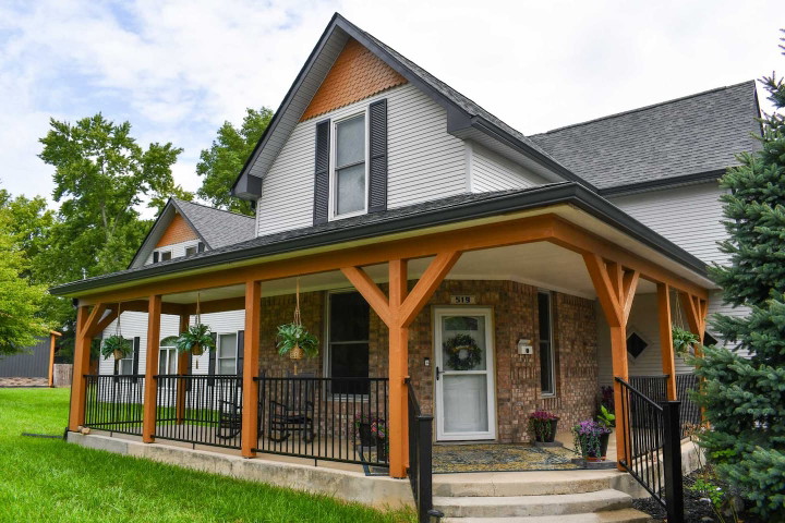 Large Group House With Pool & 80 Ft Deck - Indiana (State)