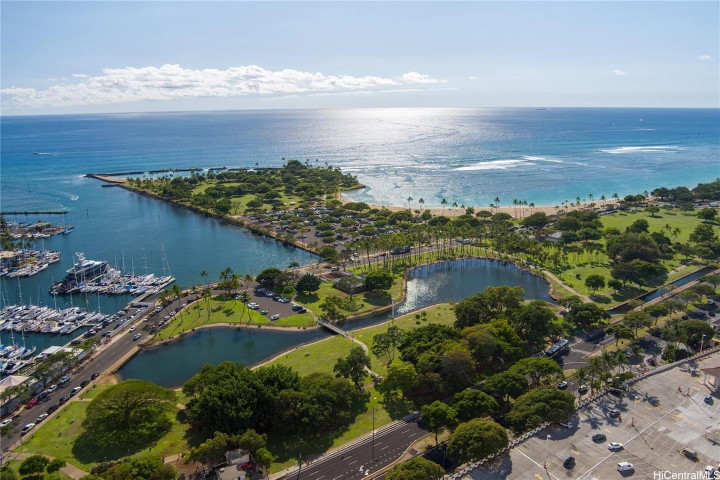 Sunrise To Sunset ~ Ocean, Waikiki & Mtn Views! - Honolulu, HI