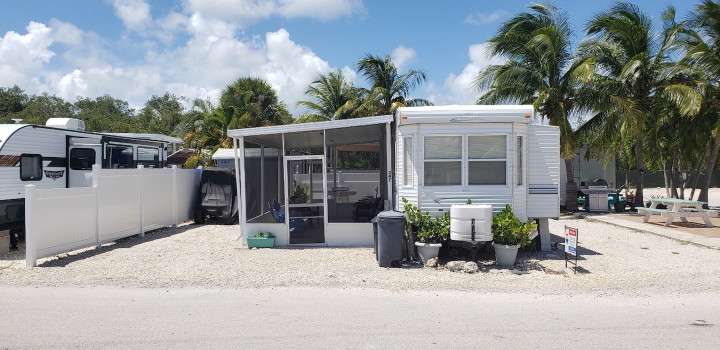 Key Largo 2 Bedroom/1 Bath With Community Pool - Key Largo, FL