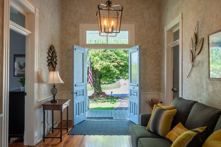 The Lucky Leah - Charming Home In Downtown Halifax - South Boston, VA