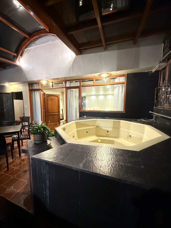 Hermoso Departamento En El Corazón De Baños - Banos