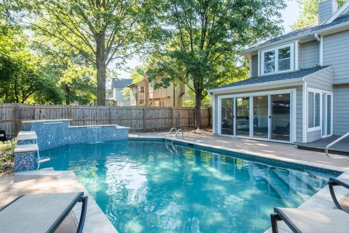 Spacious 5-bed Home With Pool In Overland Par! 27 - Belton, MO