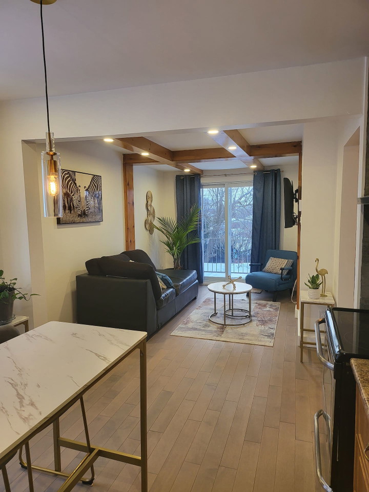 Entire Place With Modern Taste - Granby