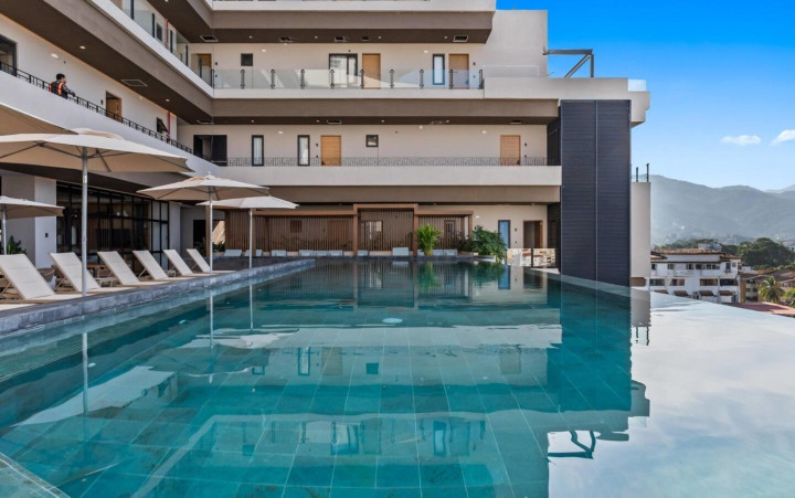 New Bella Vista 
En El Corazon De Vallarta - Mexico