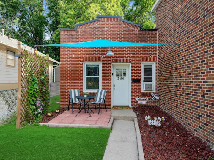 Charming Cottage, Walk To Shops & Dining - Des Moines, IA