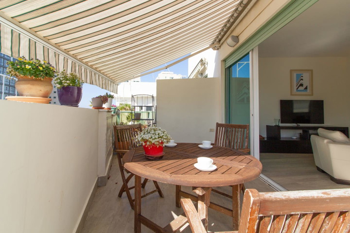 Spacious 3br Near Beach & Carmel Market - Rav Kook - テルアビブ