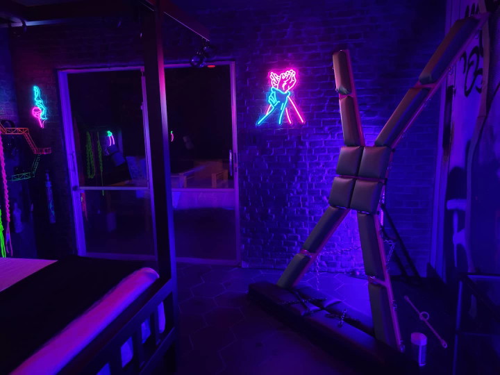 Spicy Getaway W/ Pool & Spa | 18+, Private - Lake Wales, FL