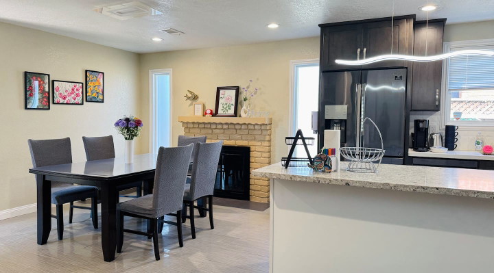 Cozy 4br Home Away From Home In Central Fremont - Fremont, CA