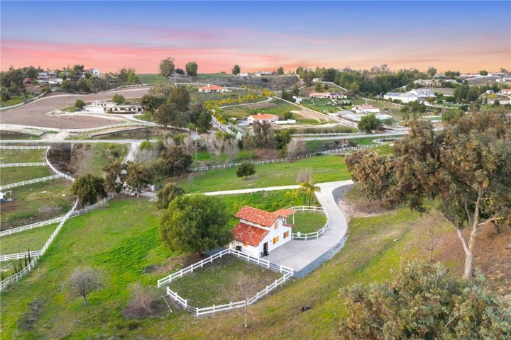Modern Guesthouse On 5 Acre Estate | Near Wineries - Temecula, CA