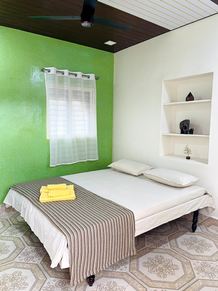 Megha Guesthouse & Shiva Cafe R4 - Hampi