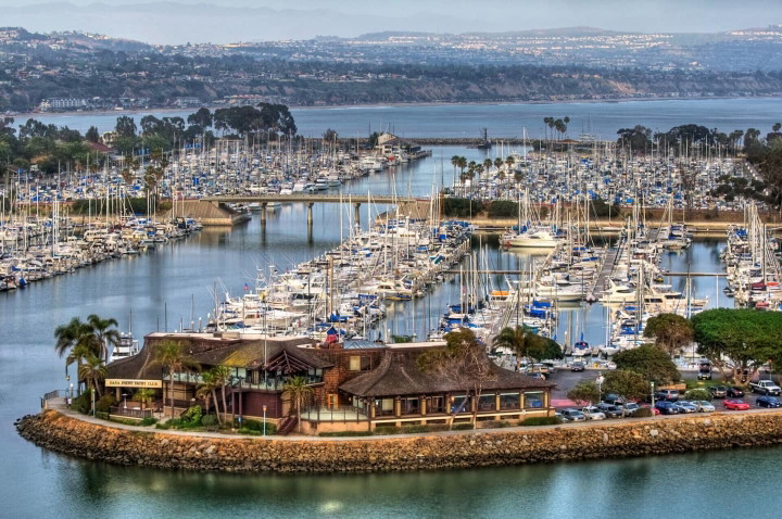 Strand Beach Front Row Vacation Condo.2brs/2 Bths - Dana Point, CA
