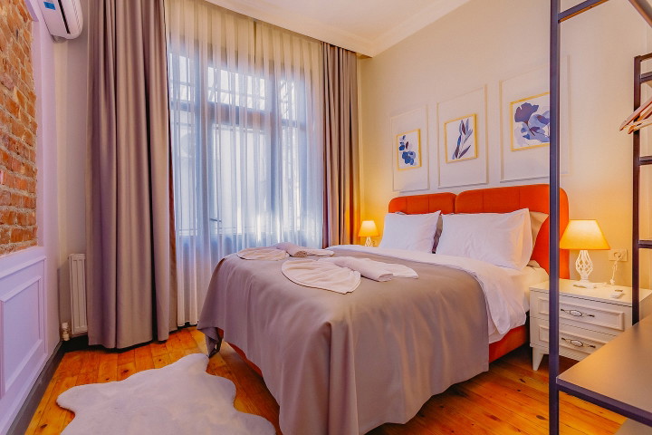 Large Comfy New 1+1 Apartment In Galata With 2ac - Turkey