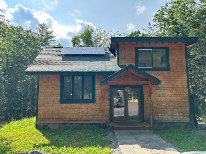 Handmade Hideaway - Woodstock, NY