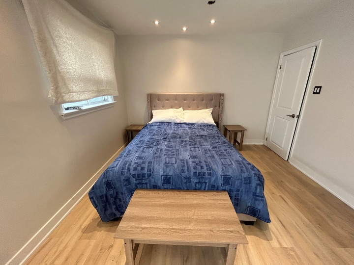 Rare 3br Near Subway+parking - Toronto