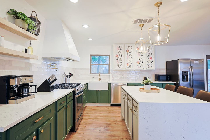 4br Central Dallas Home W/cozy Firepit & Game Loft - Carrollton, TX