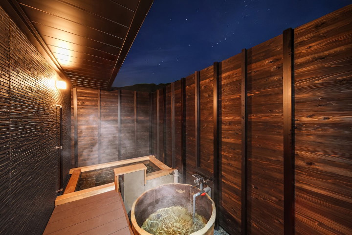 [Yugiri-no-yado Tsuzumi] Outdoor Hot Spring Bath - Japón