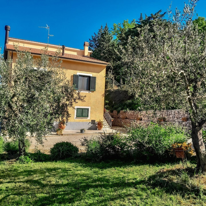 Grand-mère Regina, Maison En Ombrie - Ombrie